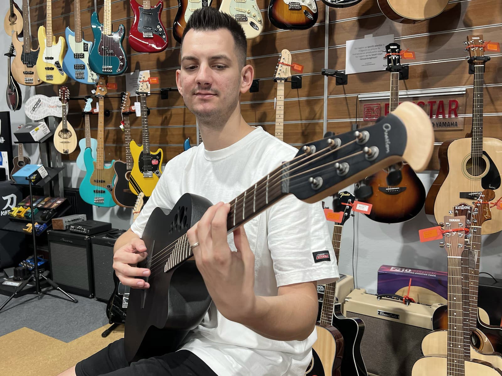 Ce chitară mi se potrivește?